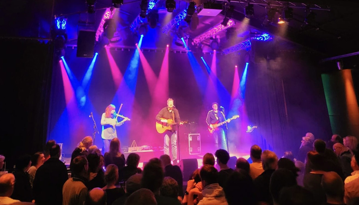 35 Jahre: Paddy Goes to Holyhead feiert